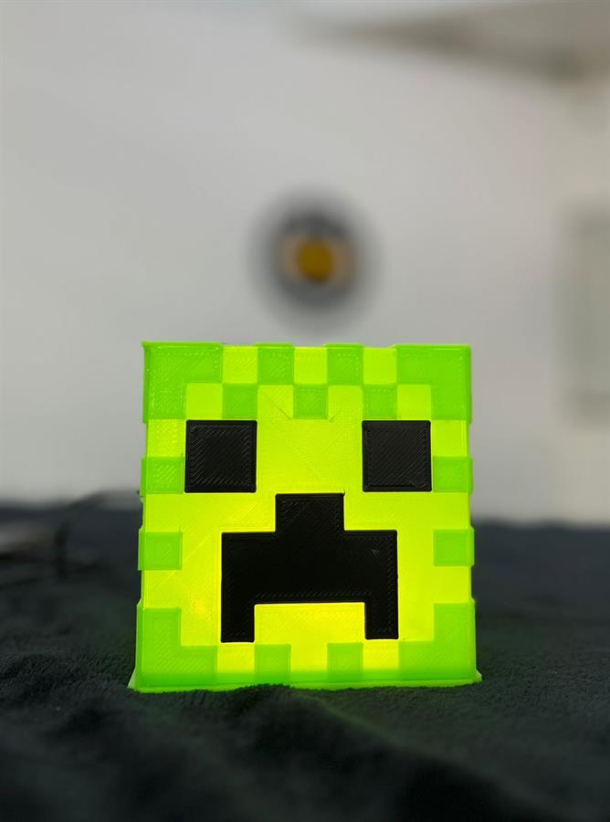 Lampara/ Velador Minecraft con USB (consultar modelos disponibles